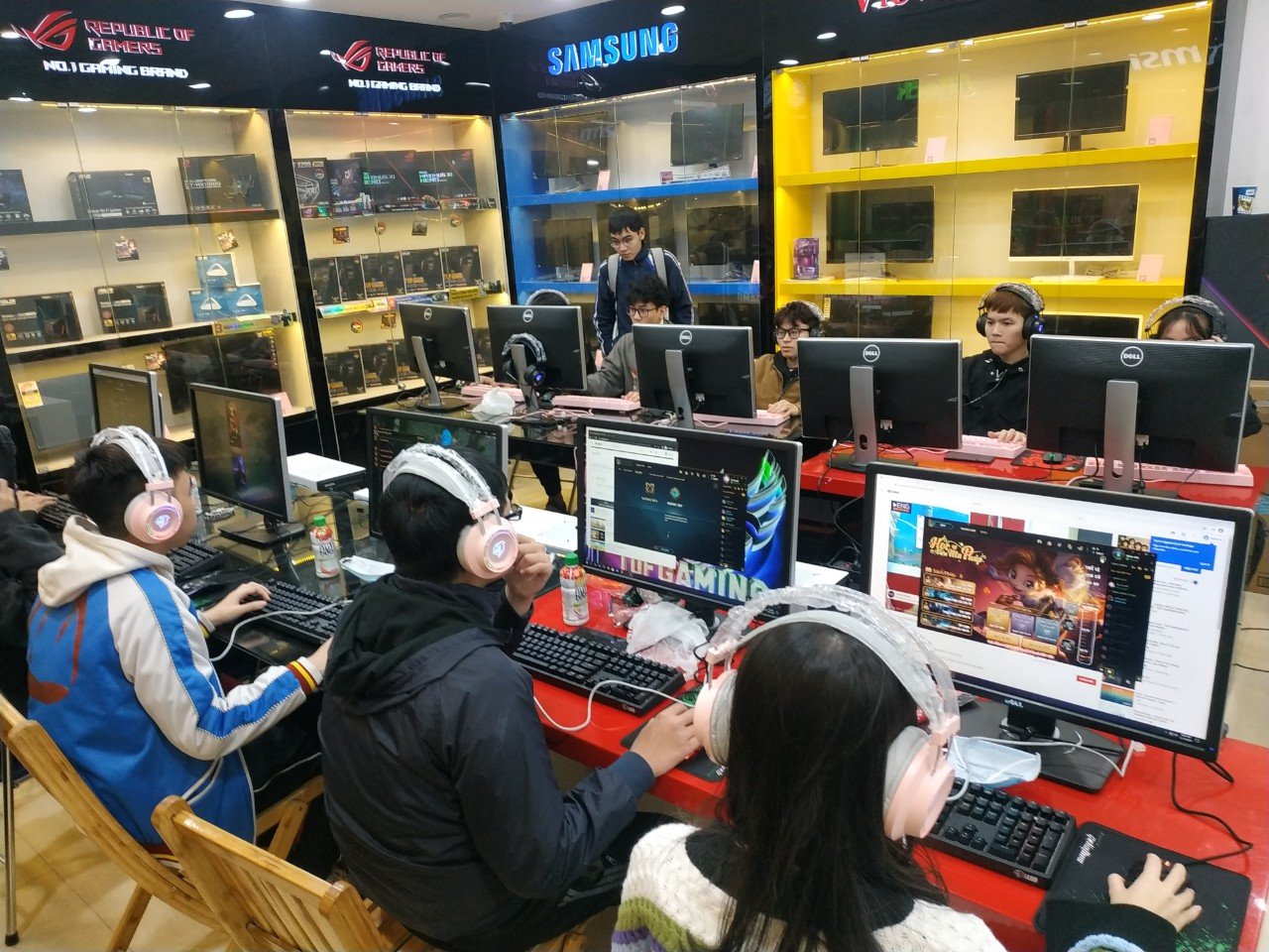 An Phát Computer - Top 500 doanh nghiệp tư nhân lớn nhất Việt Nam năm 2021