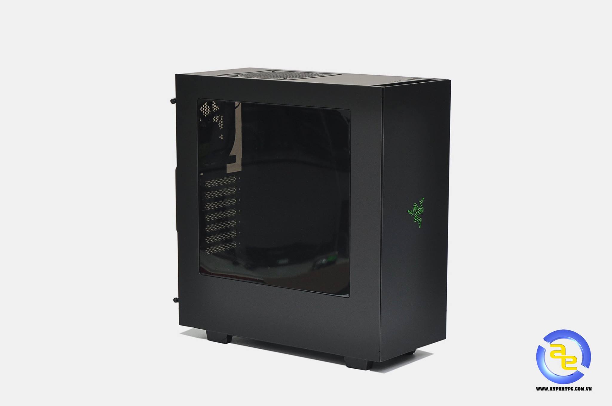 Case NZXT S340 Design by RAZER
