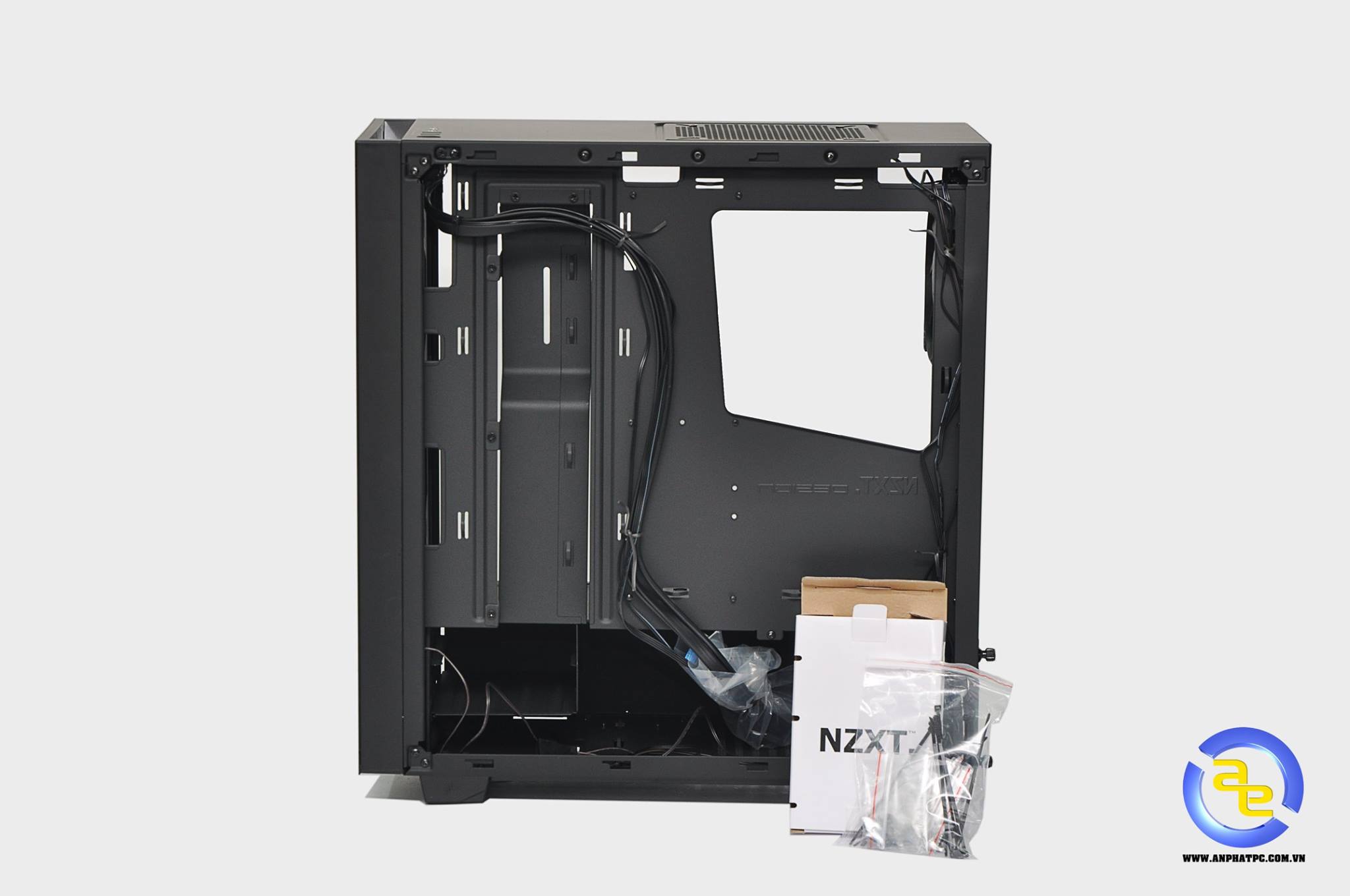 Case NZXT S340 Design by RAZER